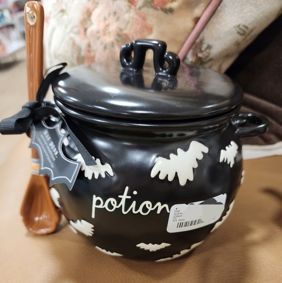 Rae Dunn | Holiday | Rae Dunn Potion Black Bats Cauldron With Wooden ...